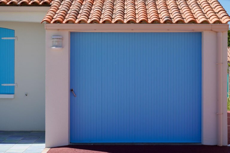 What Color Garage Door with Grey House: A Comprehensive Guide
