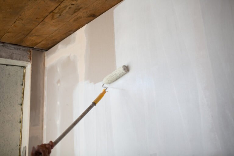 How to Drywall a Garage: Simplified Guide for Effective Results